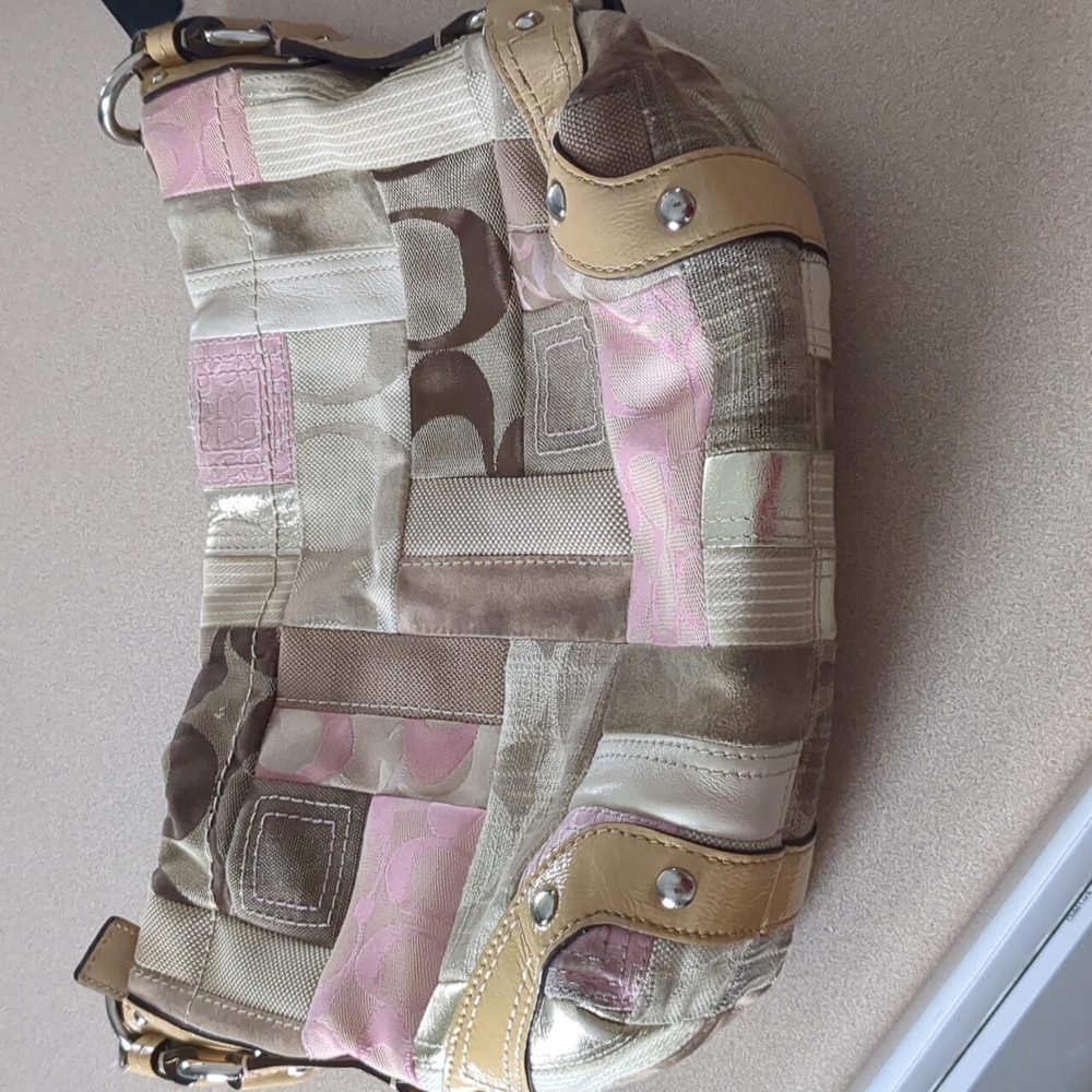 Spring Coach Purse - Gem